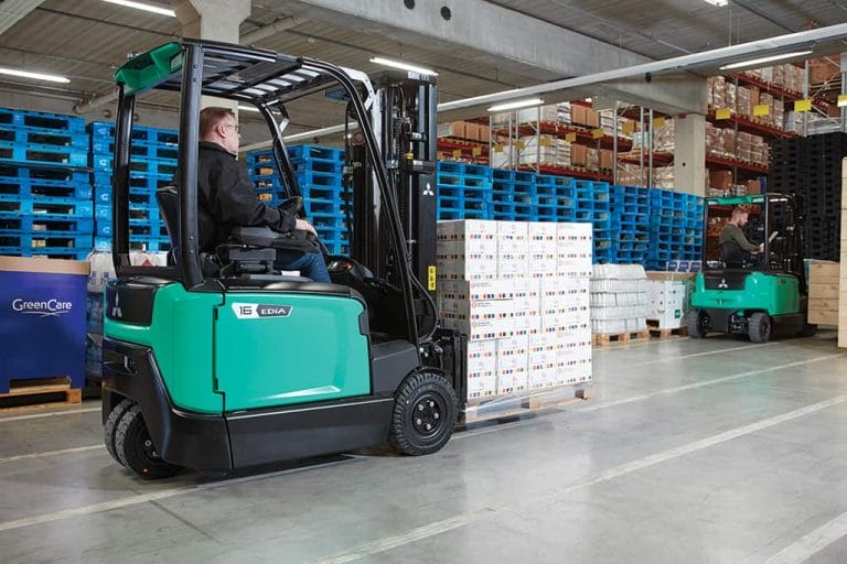 What is a Counterbalance Forklift? - Your Complete Guide - JOFSON
